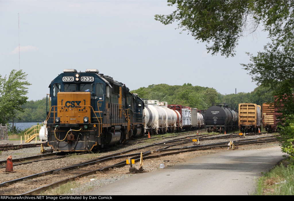 Y101 with CSXT 6236 Switches North Yard in Framingham
